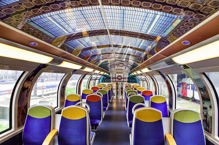 French Train Cars Are Being Turned into Mobile Museums Covered in ...