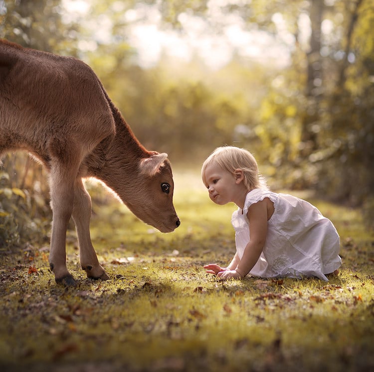 Sentimental Photos Explore the Touching Relationship Between Children ...