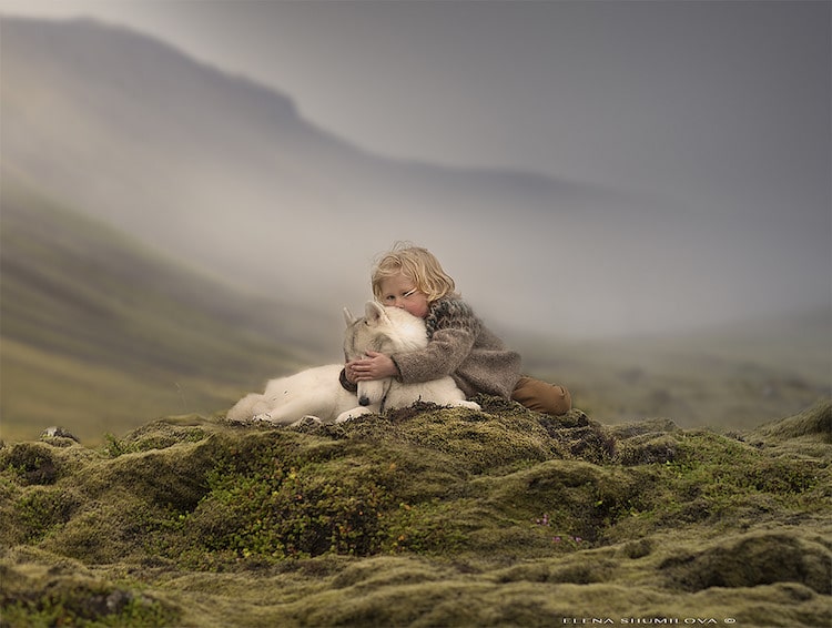 Sentimental Photos Explore the Touching Relationship Between Children ...