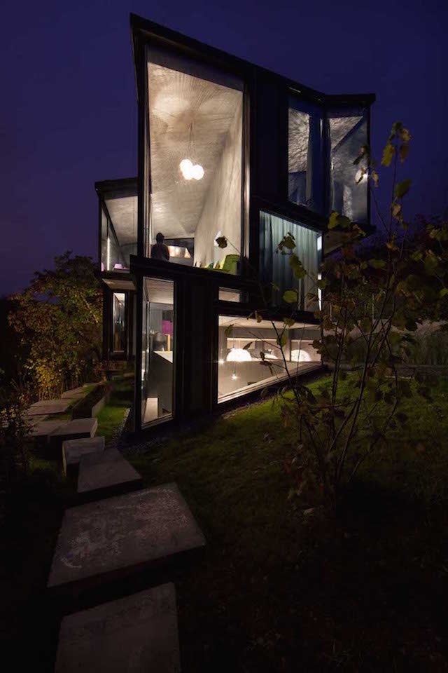 Gorgeous Angular Home in Zurich That Is Built like a Modern Sculpture ...
