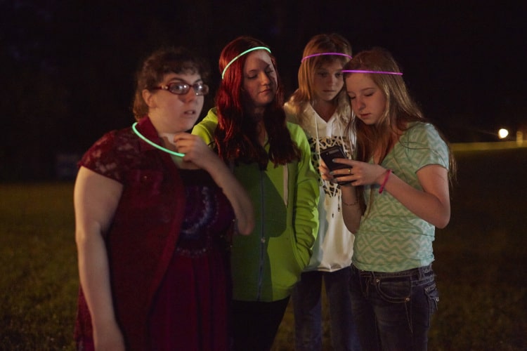 “Camp Sundown” Gives Kids Who Are Allergic to Sunlight a Safe Place to ...