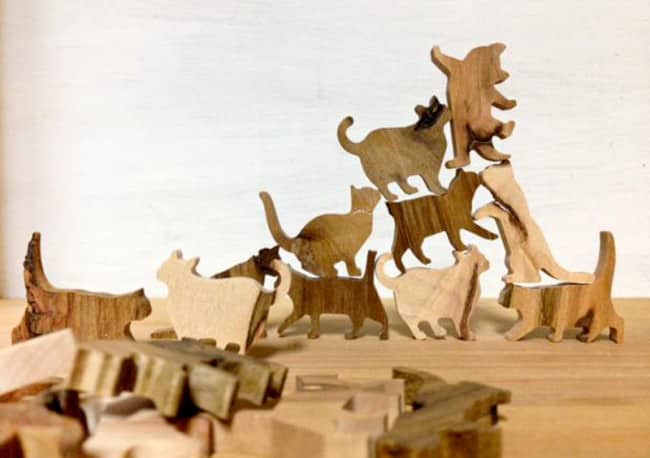 “Cat Jenga” is a Brand New Challenging Game for Feline Fanatics