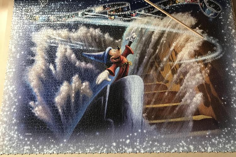 Puzzle Master Completes “World’s Largest Jigsaw Puzzle” in 460 Hours ...