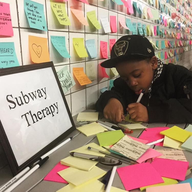 New Yorkers Are Writing Post-It Love Notes to America on the Walls of a ...