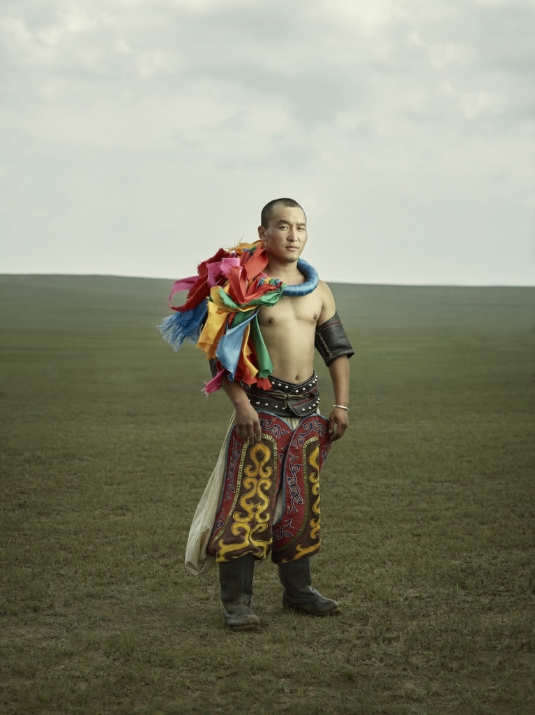 Powerful Portraits Capture the History and Masculinity of Mongolian ...