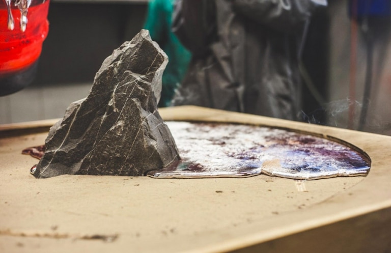 Jesse Ede Uses Aluminum Smelting to Craft Lunar Table