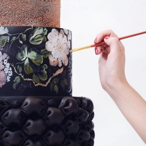 Fine Art Cakes and Architectural Cakes by Family-Run Tortik Annushka