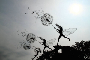 Wire Sculpture Inspired by Calder Puts Contemporary Spin on Wire Art