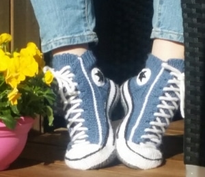 Knitted Sneakers Pattern Reimagines Converse Shoes into Cozy Slippers
