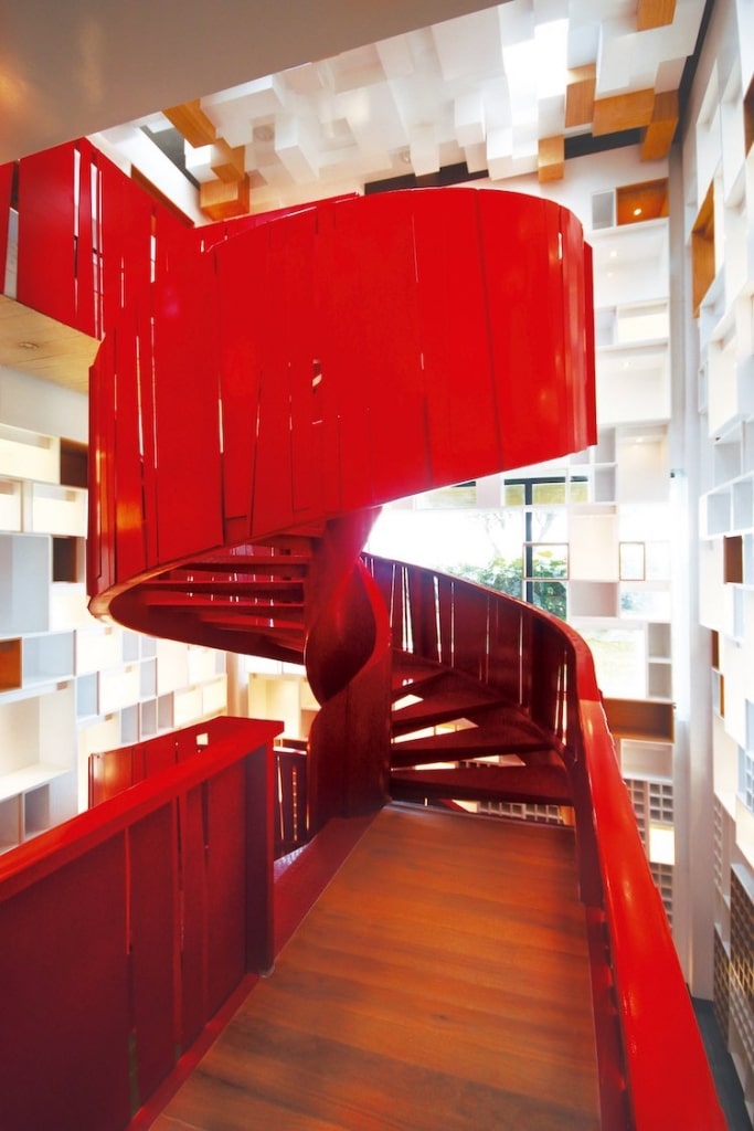 30+ Examples of Modern Stair Design That Are a Step Above the Rest