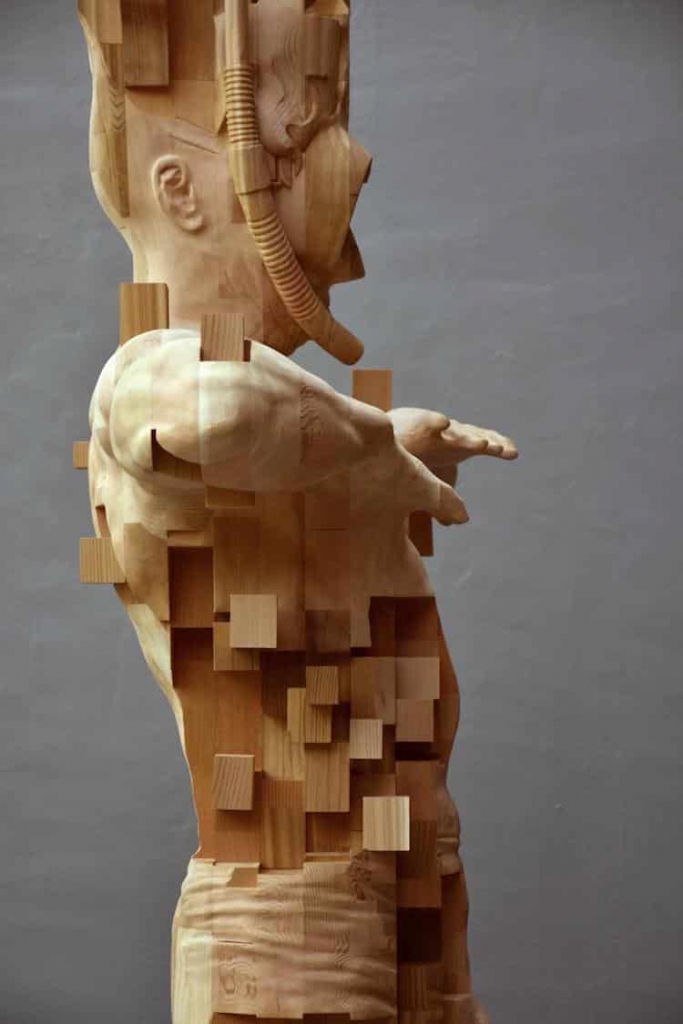 Wood Sculptor Hsu Tung Han's Newest Pixelated Wood Sculpture
