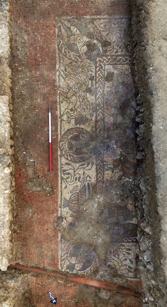 Amateur Archaeologists Discover Rare Ancient Roman Mosaic in England ...