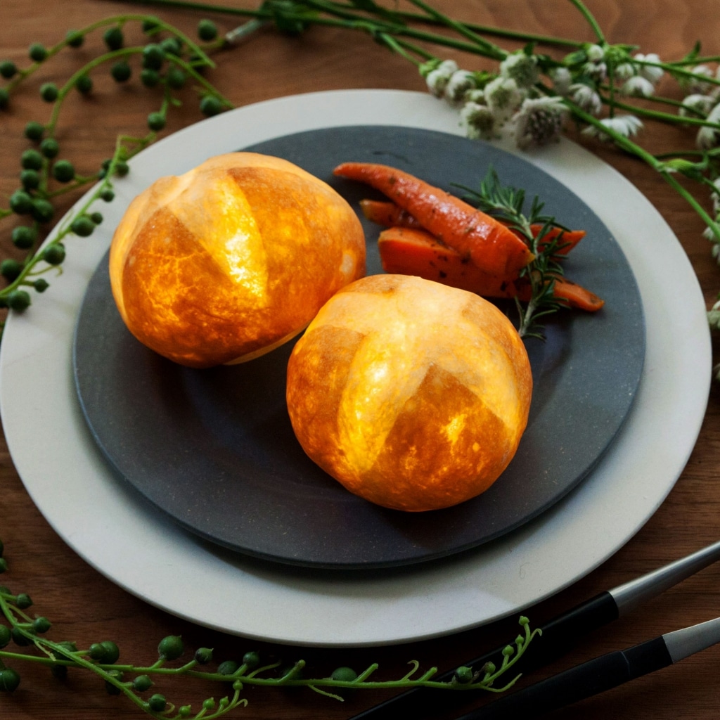 Artist Turns Real Loaves of Bread into Illuminating Lamps | My Modern Met