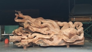 Incredible Octopus Art Created Through Chainsaw Carving
