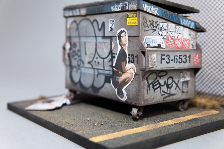 Miniaturist Creates Scale Model of Discolandia Record Store