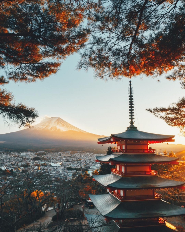 Japanese Photographer's Instagram is a Multifaceted Look at Japan