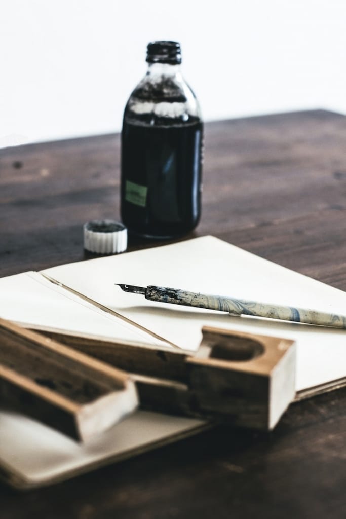 6 Best Acrylic Ink and India Ink That Beginners and Pros Will Love