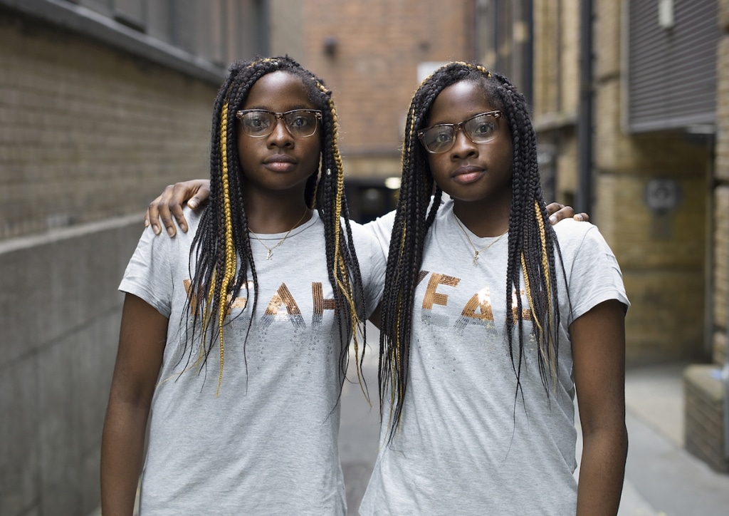 Portraits of Identical Twins Reveal Their Similarities and Differences ...