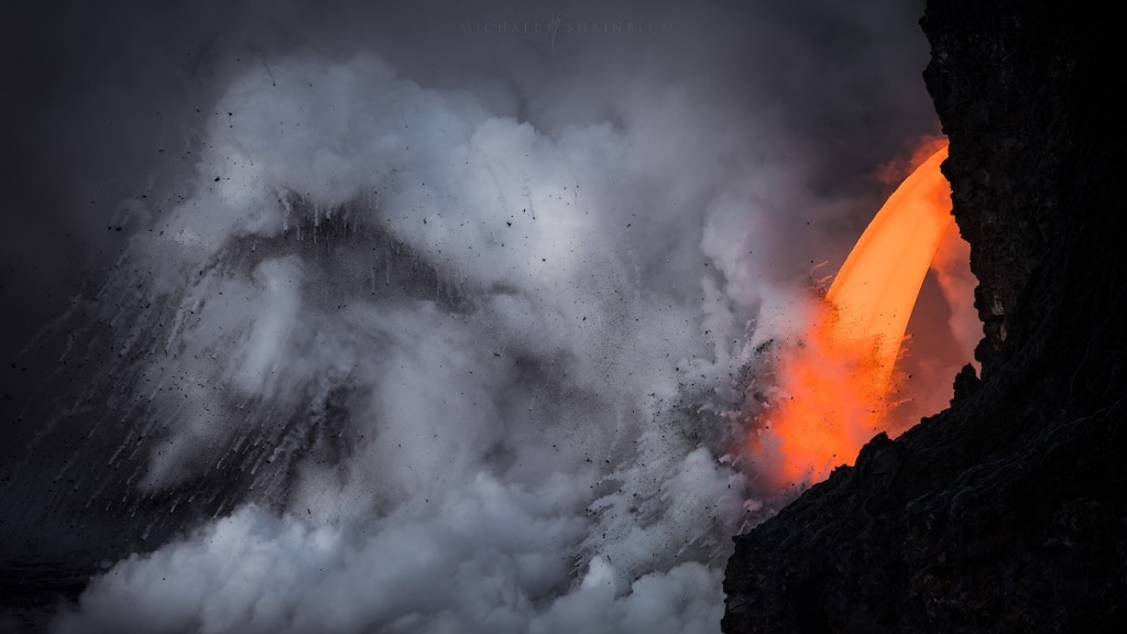 Photographer Captures Intense Beauty of Volcano in Hawaii Photography