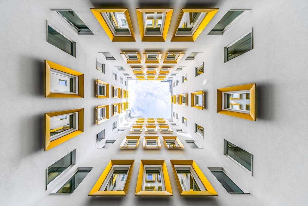 Zsolt Hlinka's New Symmetrical Architectural Photos of Vienna