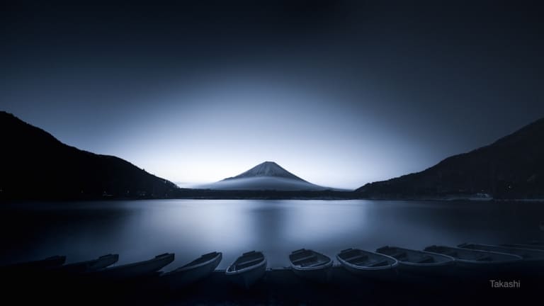 Photographer Captures the Mystifying Moods of Mount Fuji at Dawn | My ...