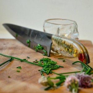 Botanical Hand-Forged Knives Bring the Beauty of Outdoors to the Kitchen