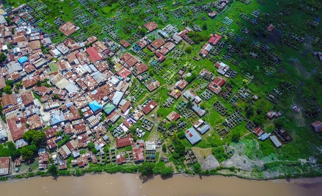 Shocking Aerial Photos Show Wealth Inequality in Cities Worldwide