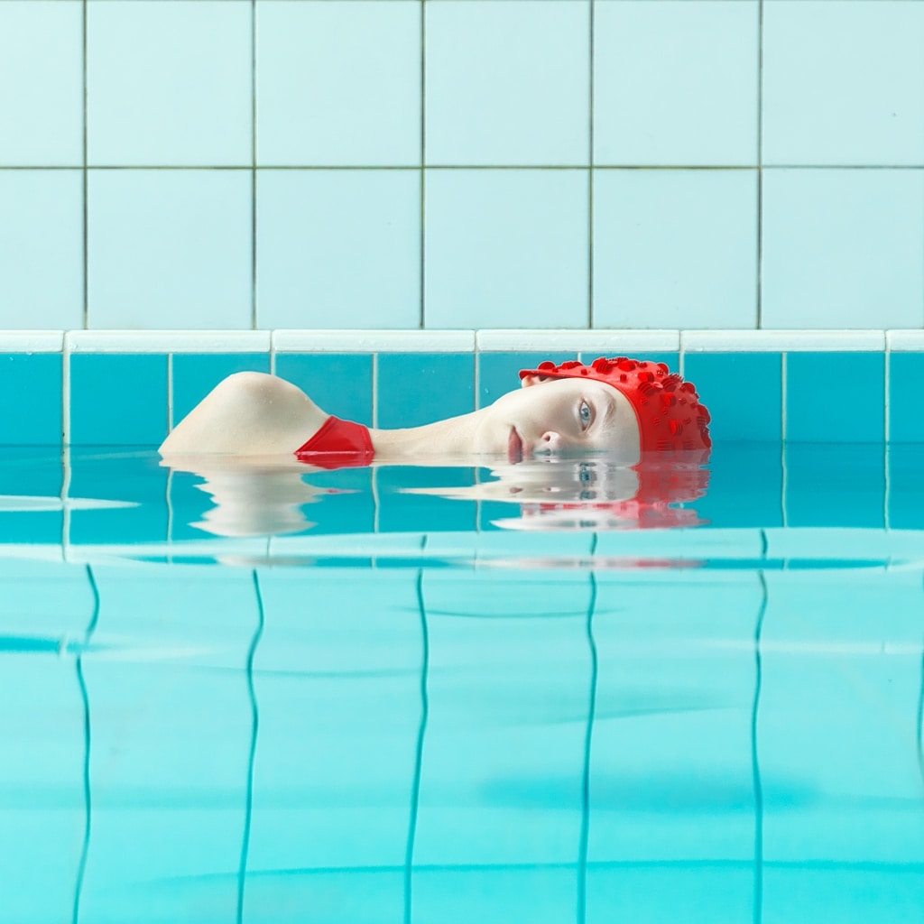 Visually Satisfying Swimmer Portraits by Maria Svarbova