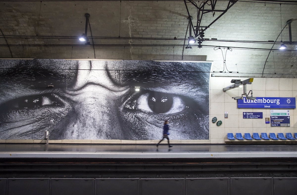 Street Artist JR Takes Over the Paris Metro With His Giant Posters | My ...