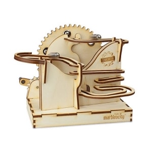 11 Creative Model Kits for Adults Who Love Working With Their Hands