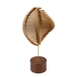 El Helicone es un juguete cinético de madera que cambia ante tus ojos