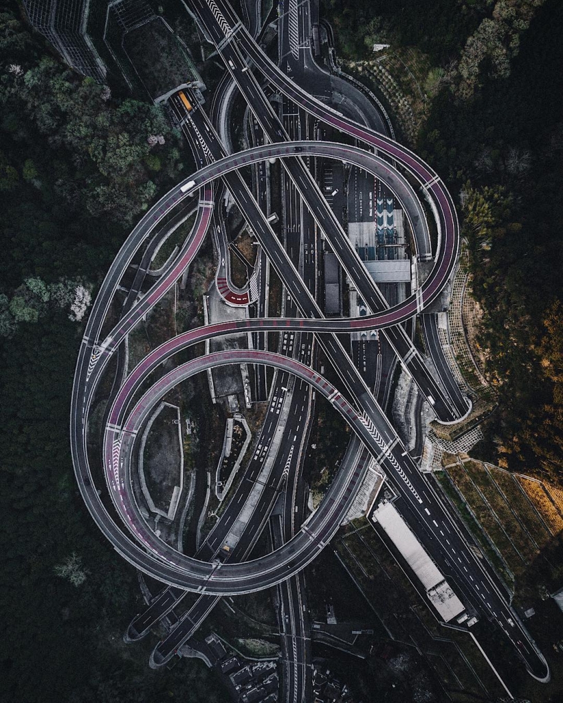 Street Photographer Captures the Unique Beauty of Life and Land in East ...