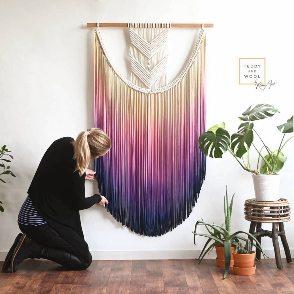 Tapices de macramé modernos dan color a cualquier habitación