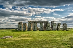 7 Intruiging Facts About Stonehenge, England's Mysterious Neolithic Ruin
