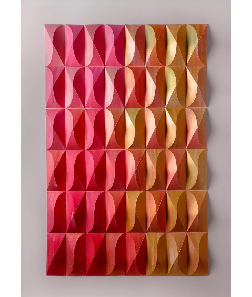 Artist Crafts Incredible Three-Dimensional Paper Sculptures by Hand