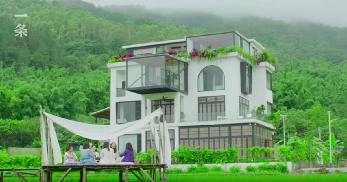Group of 7 Girlfriends Built Their Dream Retirement Home