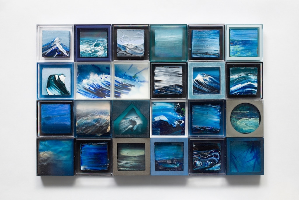 Generous Artist GIves 10,000 Unique Artworks Away for Free