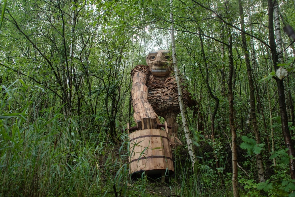 Seven Giant Wooden Trolls to Take Over the Forests of Boom, Belgium