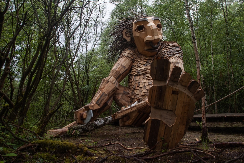 Seven Giant Wooden Trolls to Take Over the Forests of Boom, Belgium