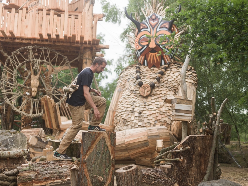 Seven Giant Wooden Trolls to Take Over the Forests of Boom, Belgium
