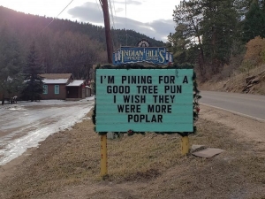 Man Continues to Add Punny Dad Jokes to Famous Roadside Sign