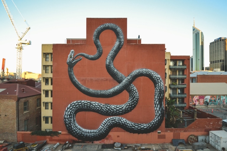 'CODEX' ofrece una mirada integral a la obra de ROA