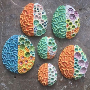 Artist Hand-Sculpts Detailed Ceramics That Mimic Aquatic Life