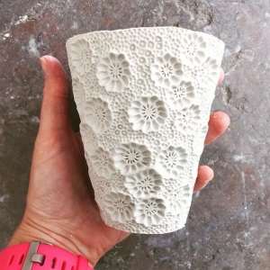 Artist Hand-Sculpts Detailed Ceramics That Mimic Aquatic Life