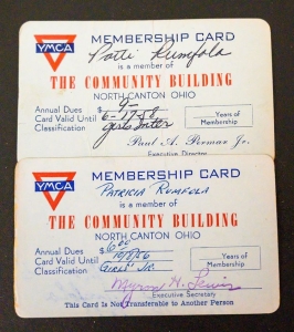 School Discovered a Purse That Is a 1950s Time Capsule