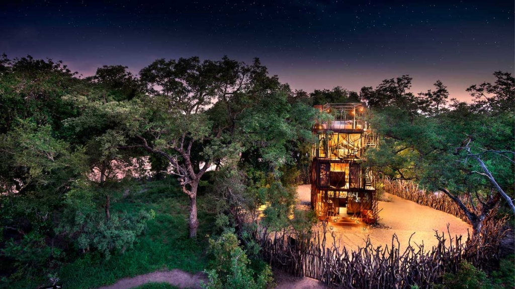 Treehouse Lets You Sleep Under the Stars in the African Bush