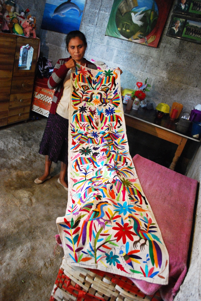 El tenango, el estilo de bordado otomí que está conquistando al mundo