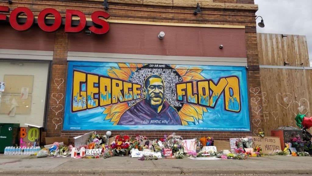 George Floyd Mural in Minneapolis Becomes a Makeshift Memorial