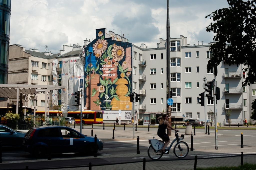 This Eco-Friendly Mural Uses Special Paint That Eats Smog To Help Clean ...