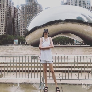 Esta mujer tiene las piernas más largas del mundo